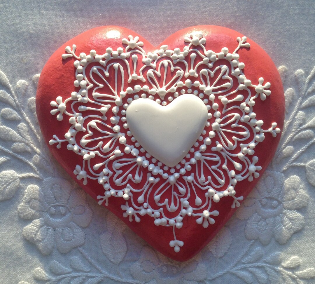 Victorian Style Heart - Icing Lace - Decorated - Hungarian Gingerbread ...