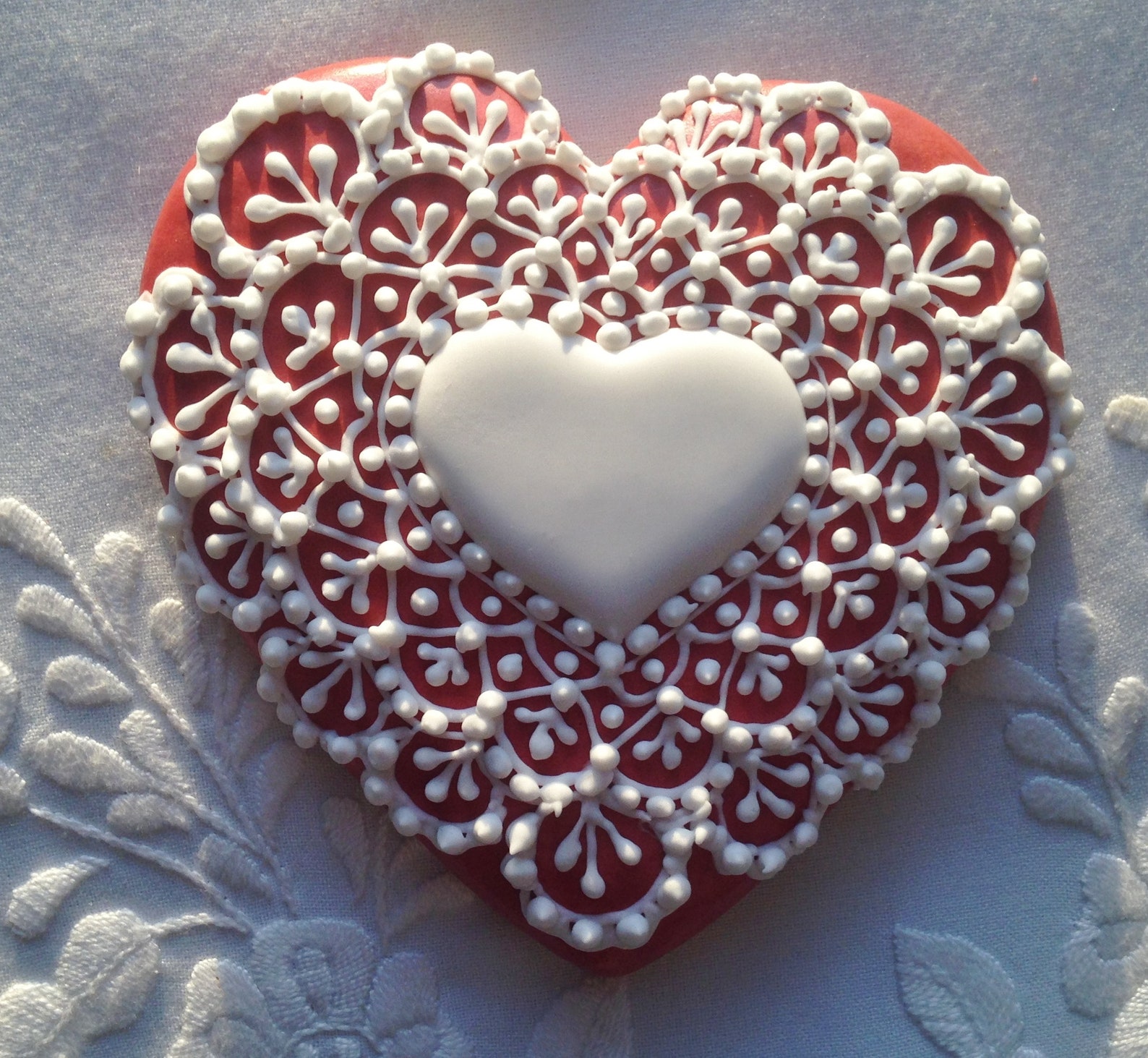 Victorian Style Heart - Icing Lace - Decorated - Hungarian Gingerbread ...
