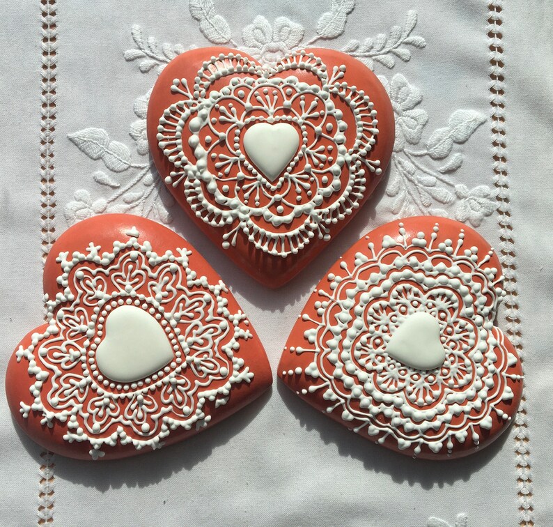 Victorian Style Heart - Icing Lace - Decorated - Hungarian Gingerbread ...