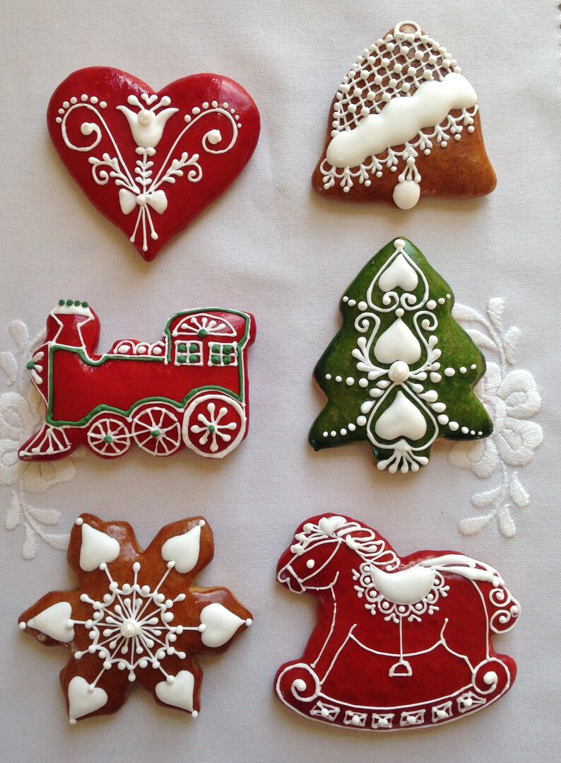 Hungarian Christmas Gingerbread Ornaments: Heart Bell - Etsy