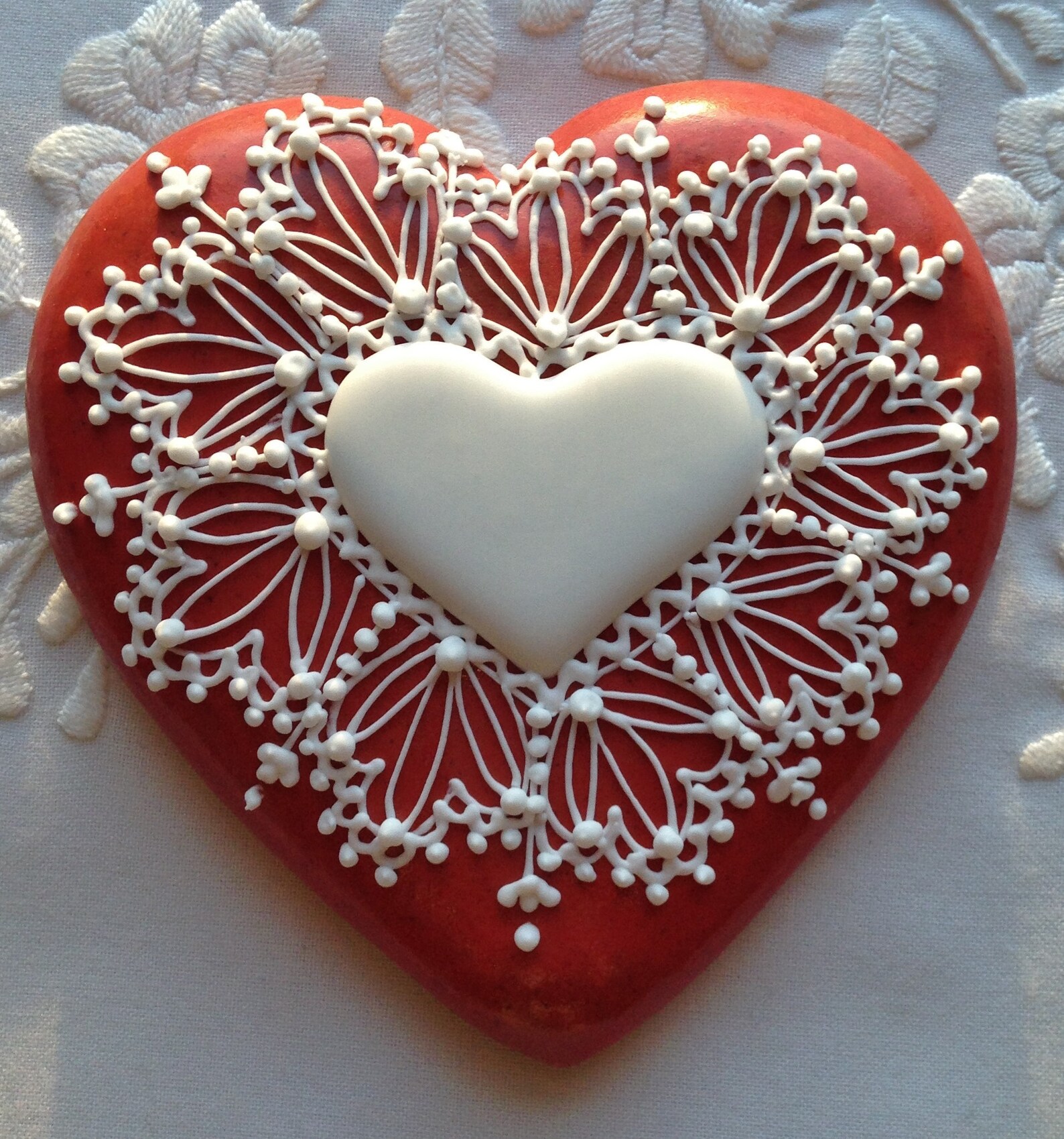 Victorian Style Heart - Icing Lace - Decorated - Hungarian Gingerbread ...