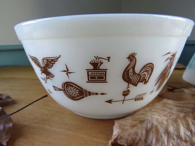 Pyrex 402 Early American Pattern Brown on White 1 1/2 Quart | Etsy
