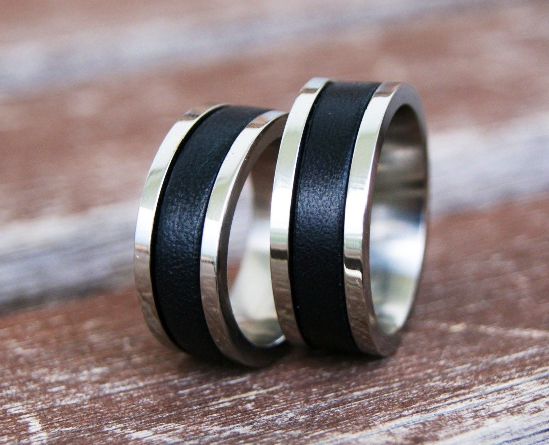 Matching Rings for Couples / Matching Rings His and Hers / Couple Rings ...