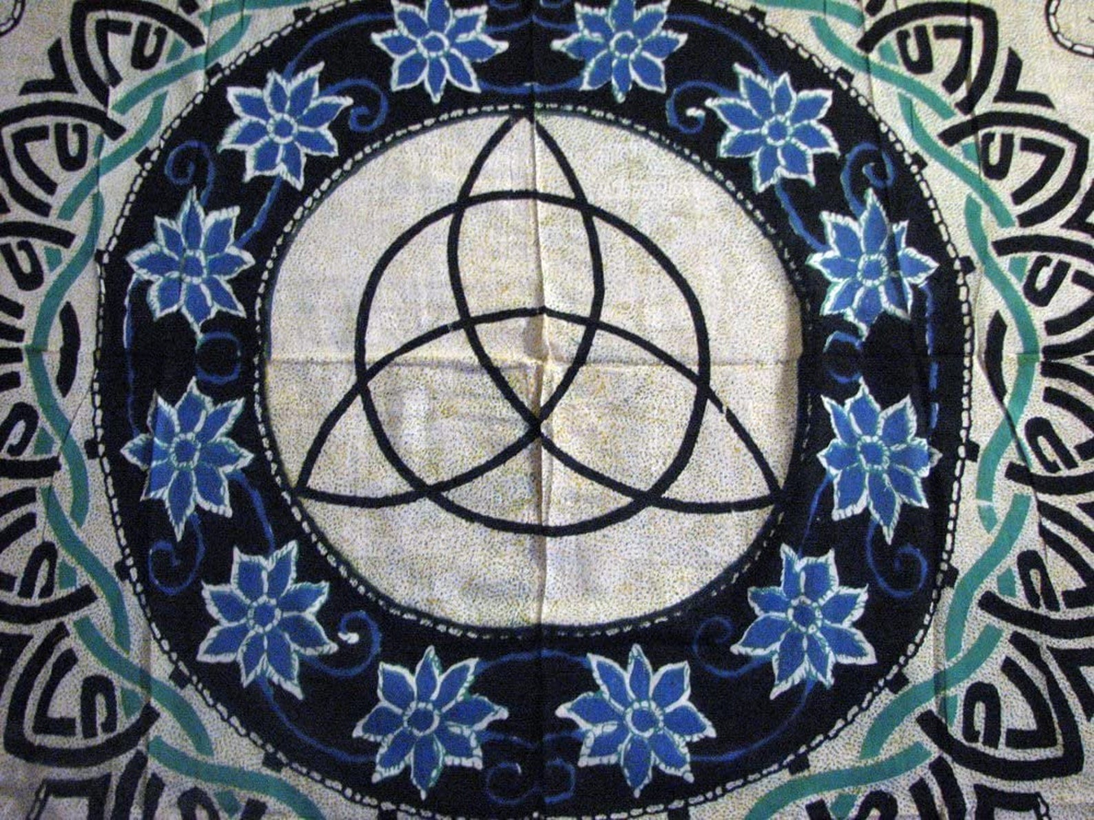 Floral Celtic Wicca Flowers Altar Cloth Wall Hanging Bedspread | Etsy