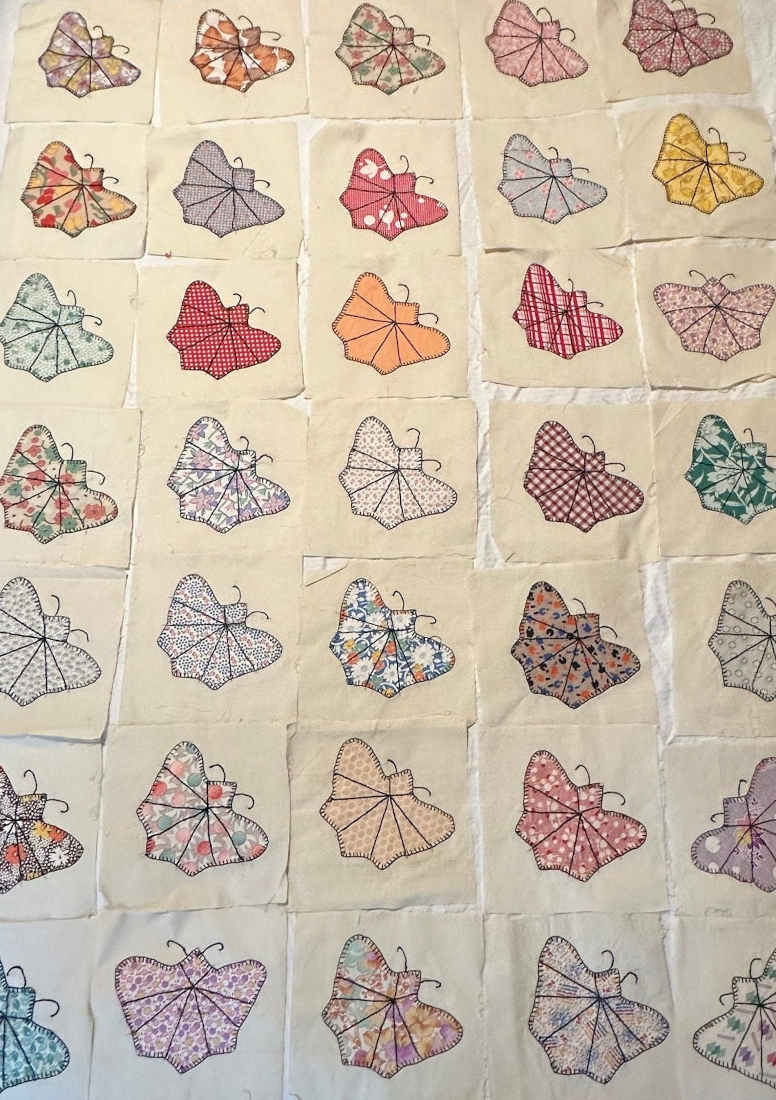Vintage 1940s Moth Applique Quilt Squares 9" Lot of 35 Cotton Prints on ...