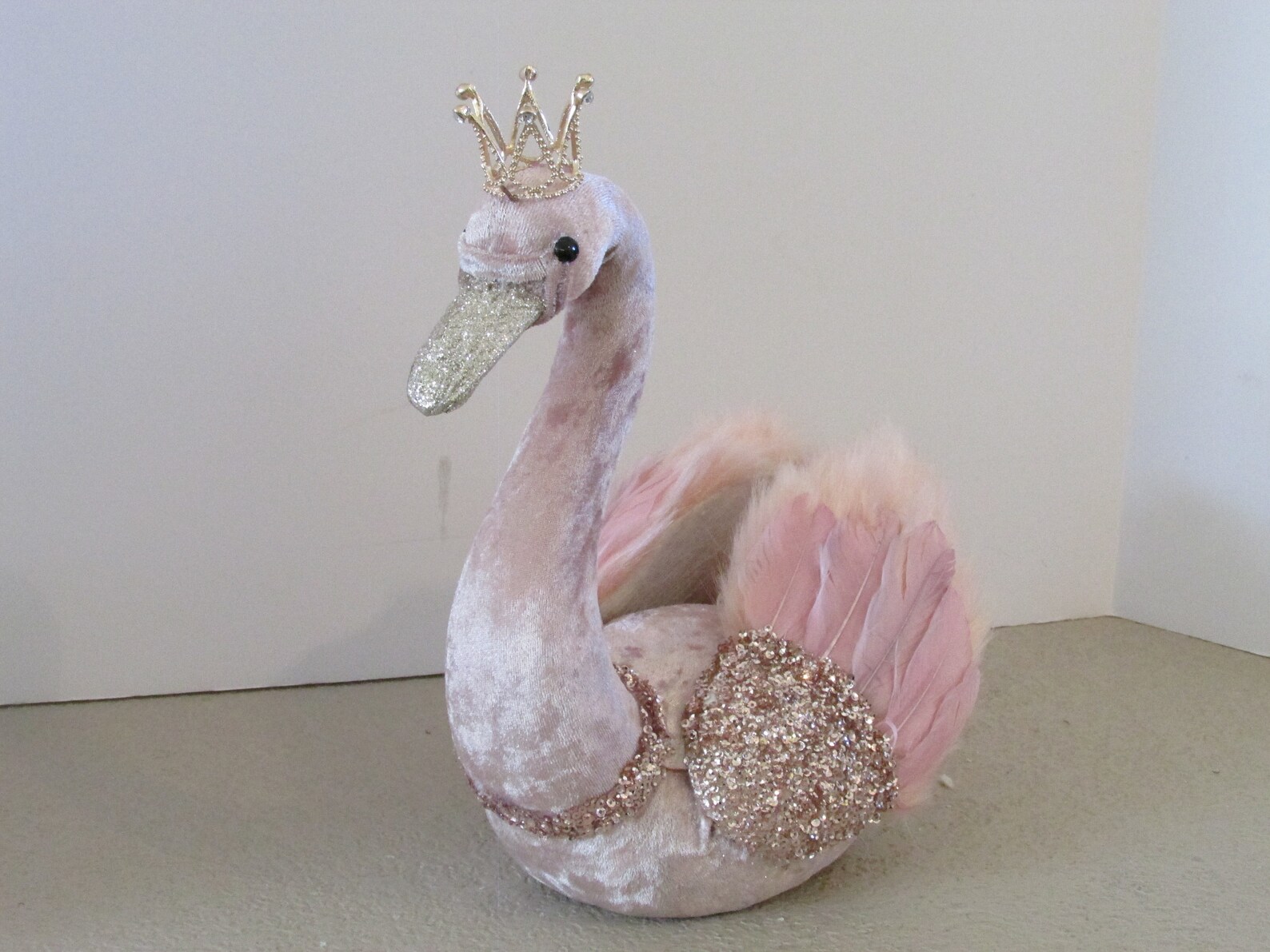 Elegant Swan Centerpiece, Christmas Centerpiece, Holiday Swan ...