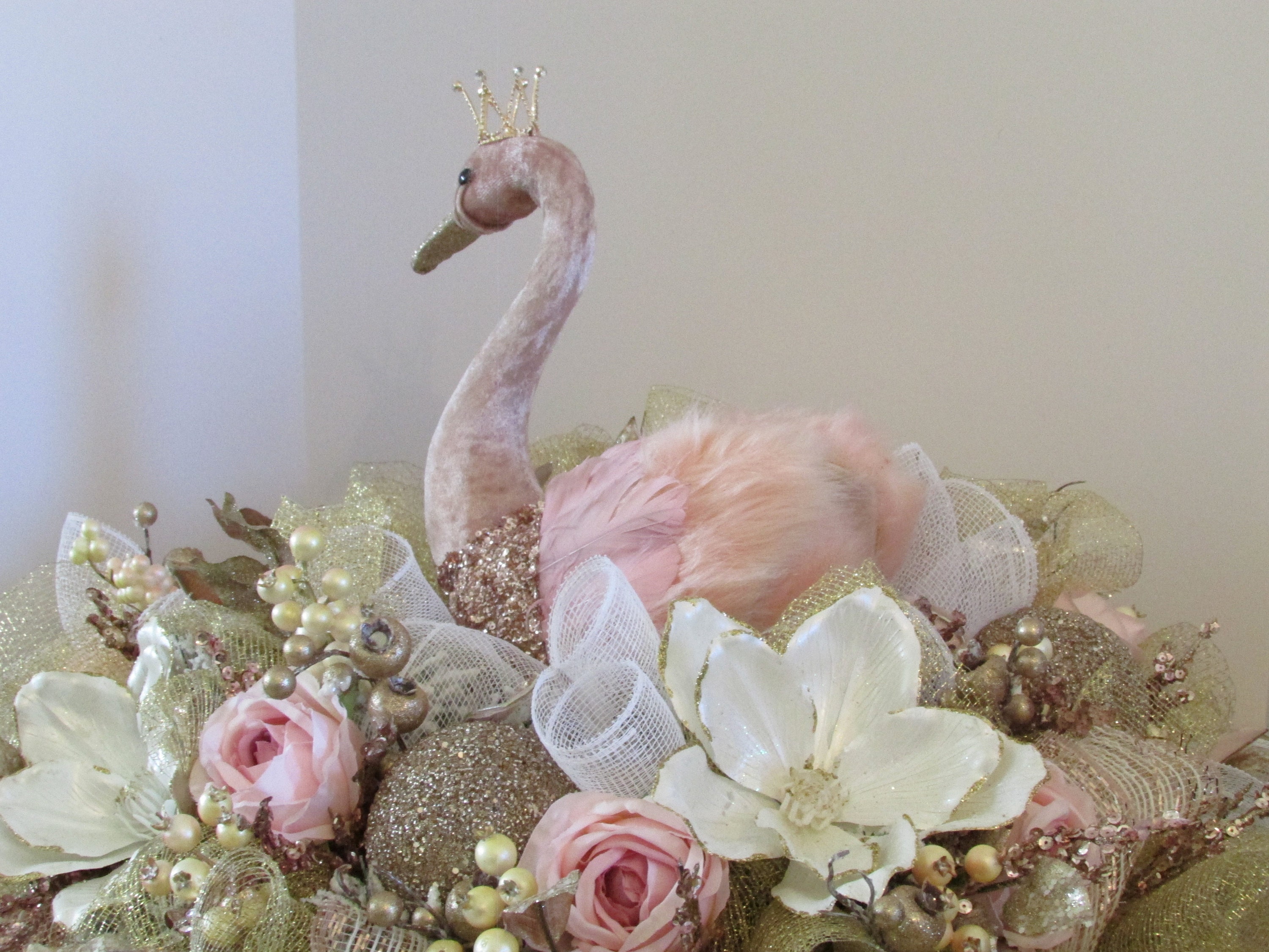 Elegant Swan Centerpiece, Christmas Centerpiece, Holiday Swan ...