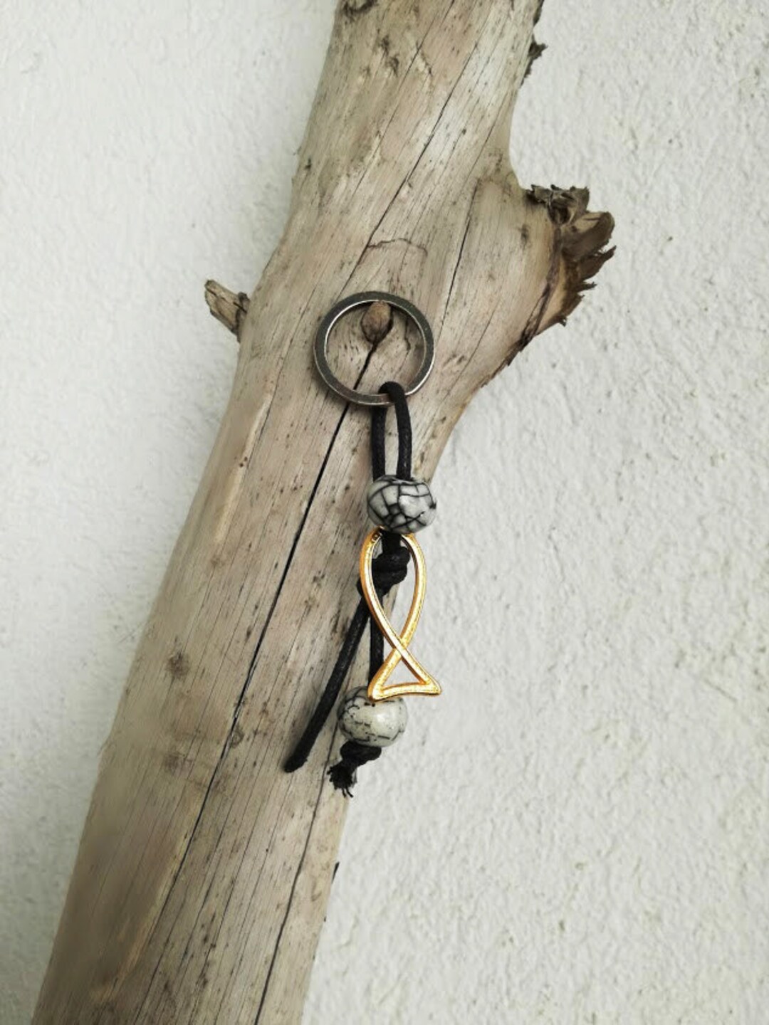 Gold Fish Keychain, Gold Fish Outline Key Ring With Craquele Bead ...