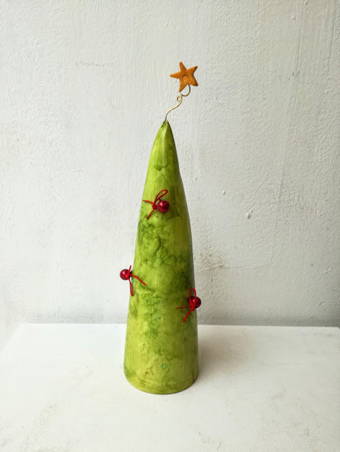 Christmas Tree Sculpture Green Ceramic Tree With Baubles | Etsy