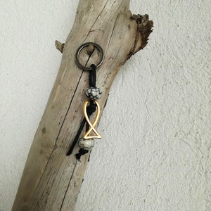 Gold Fish Keychain, Gold Fish Outline Key Ring With Craquele Bead ...