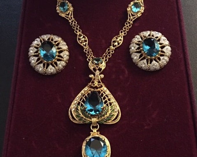 Jackie Kennedy JBK Aquamarine Jewelry Set With Necklace and Clipon ...
