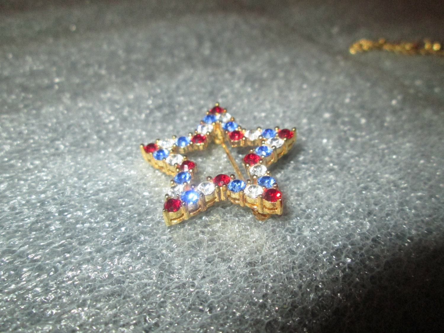 Joan Rivers Pin - Patriotic Star Pin - Red White and Blue - S1829