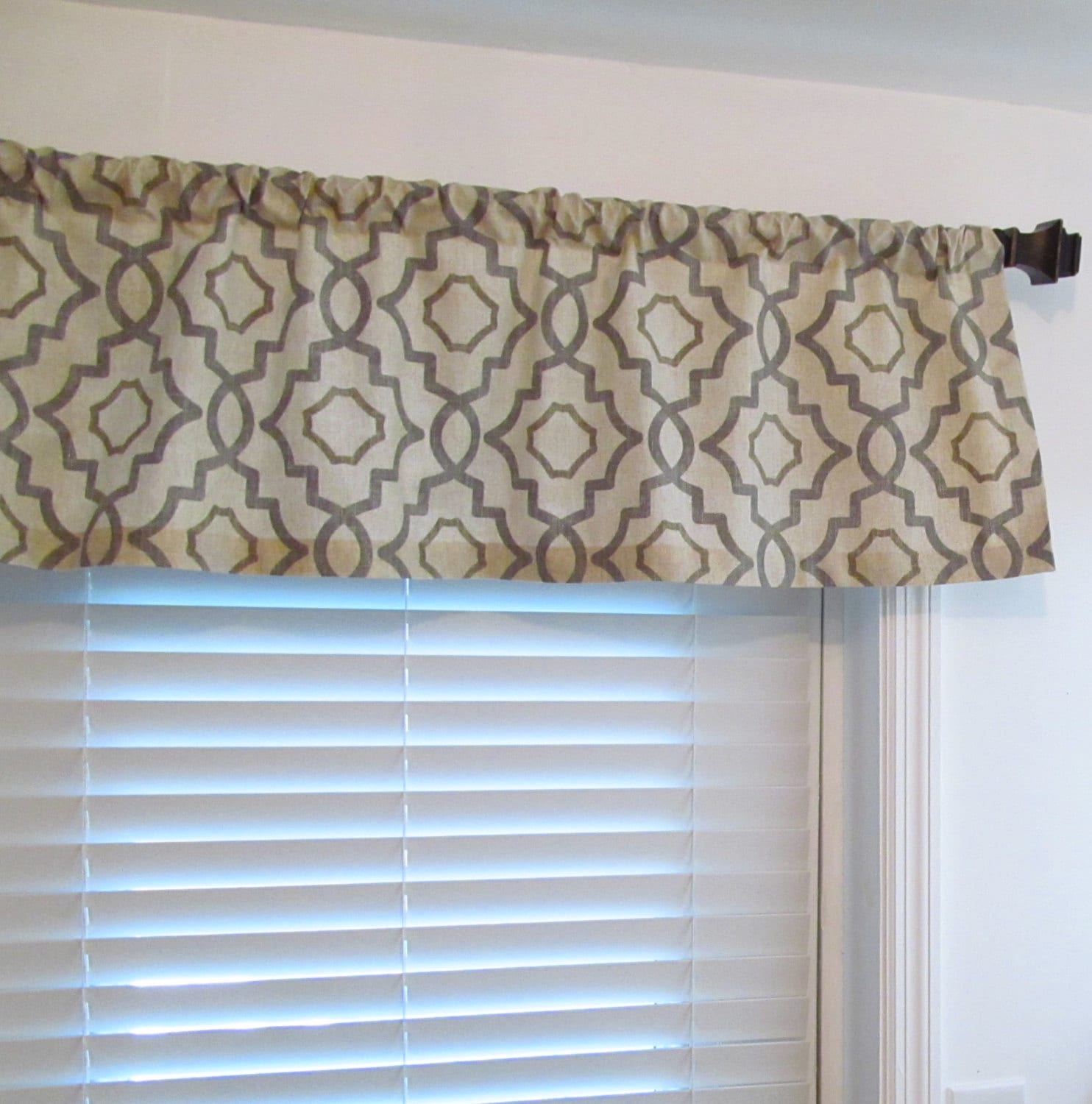 Straight Window Valance/ Geometric Gray Natural Talbot Metal & Talbot ...