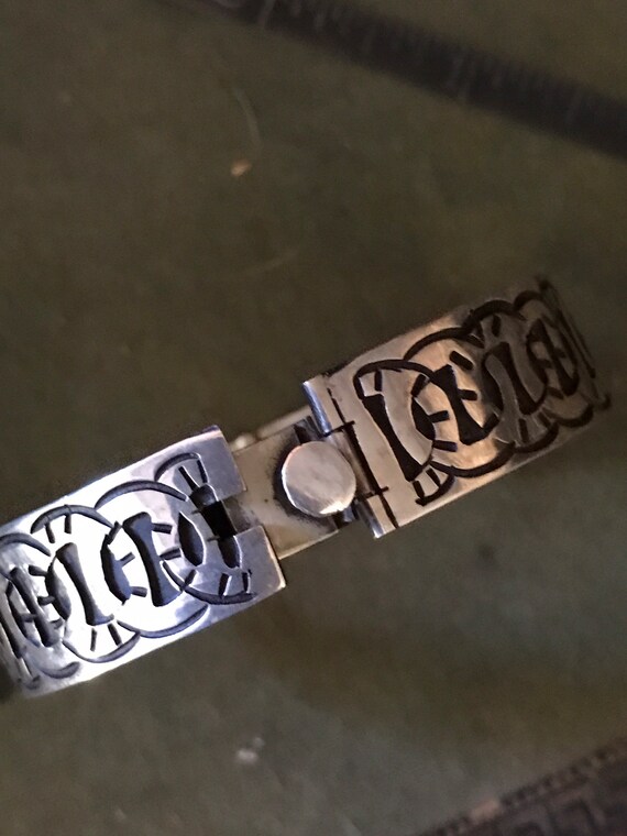 1950s Mexican Sterling Silver Hinged Bracelet - Casta… - Gem