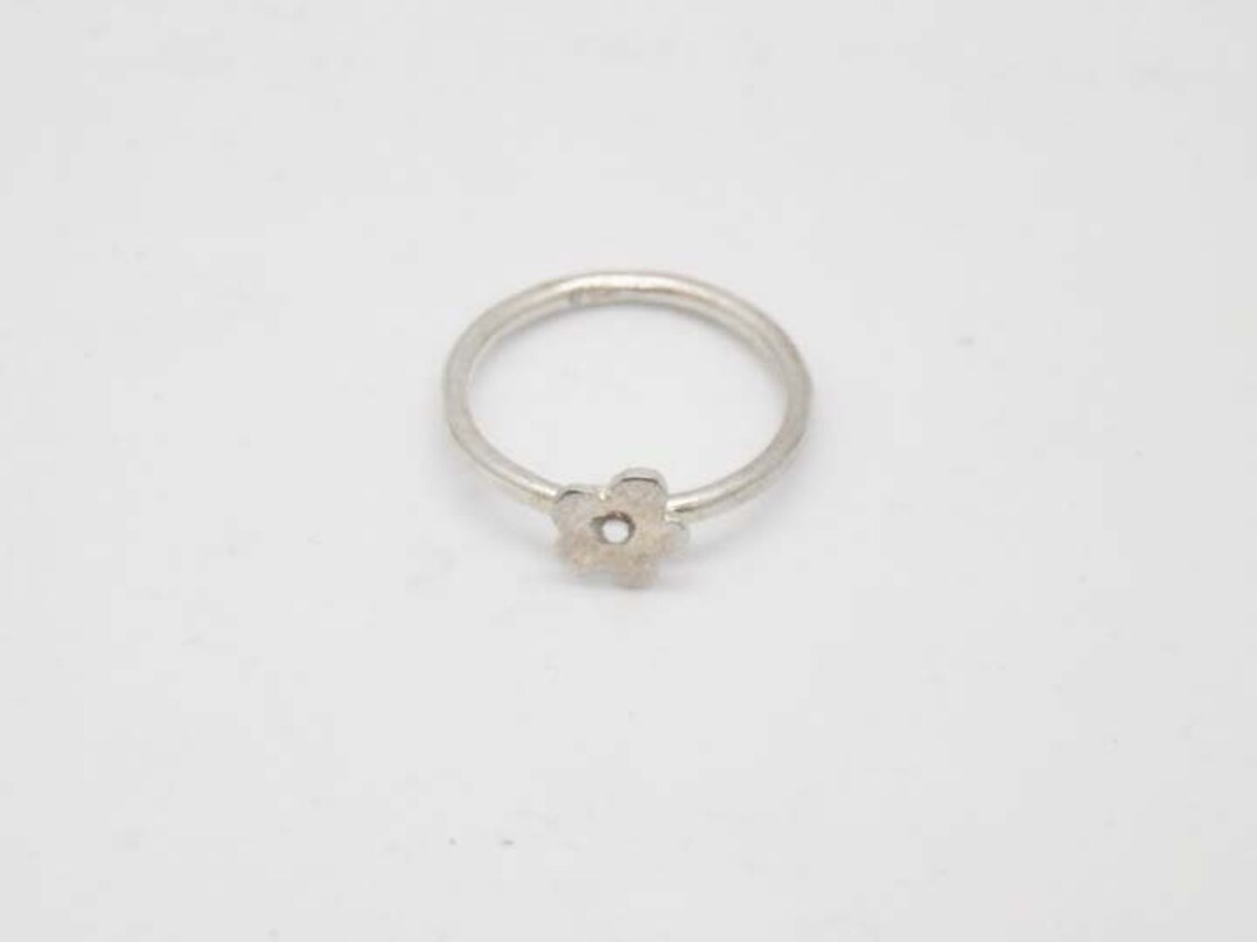 Silver 925 Tiny Flower Ring Minimal Ring Crystal - Etsy