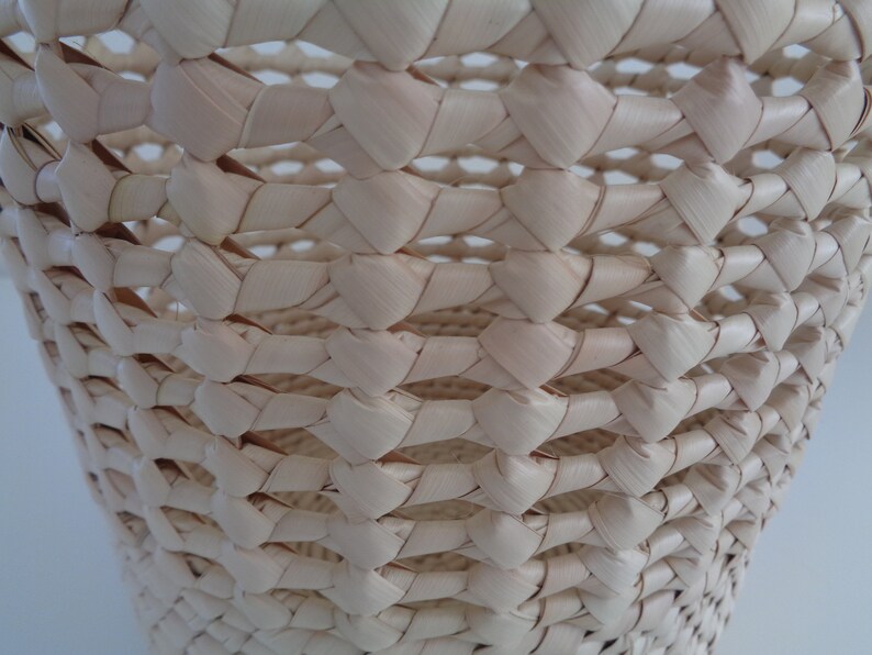 Handwoven Open Weave Palm Leaf Basket / Natural Weave Basket / | Etsy