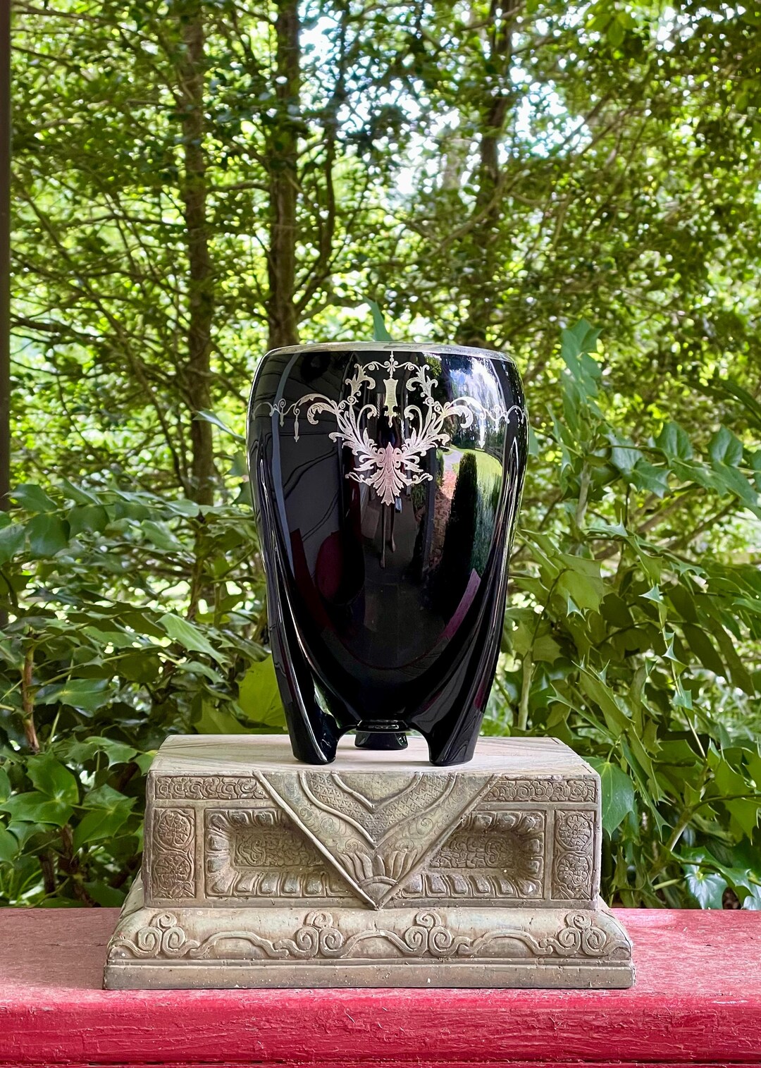 Duncan & Miller 1930’s Art Deco Black Amethyst Glass Footed Torpedo ...