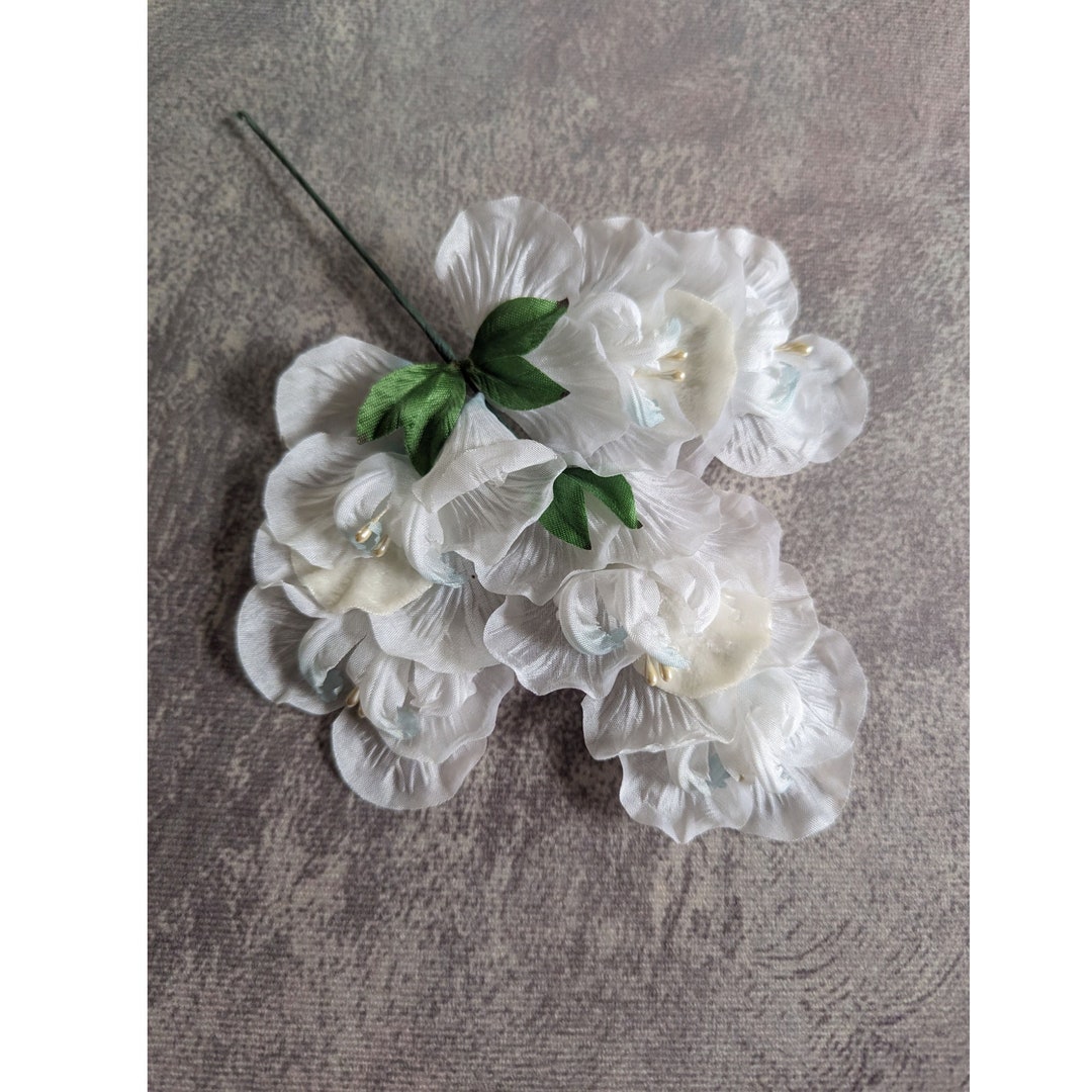Vintage Satin and Velvet Pansy Pearl Flowers White Pale Blue Sweet Pea ...