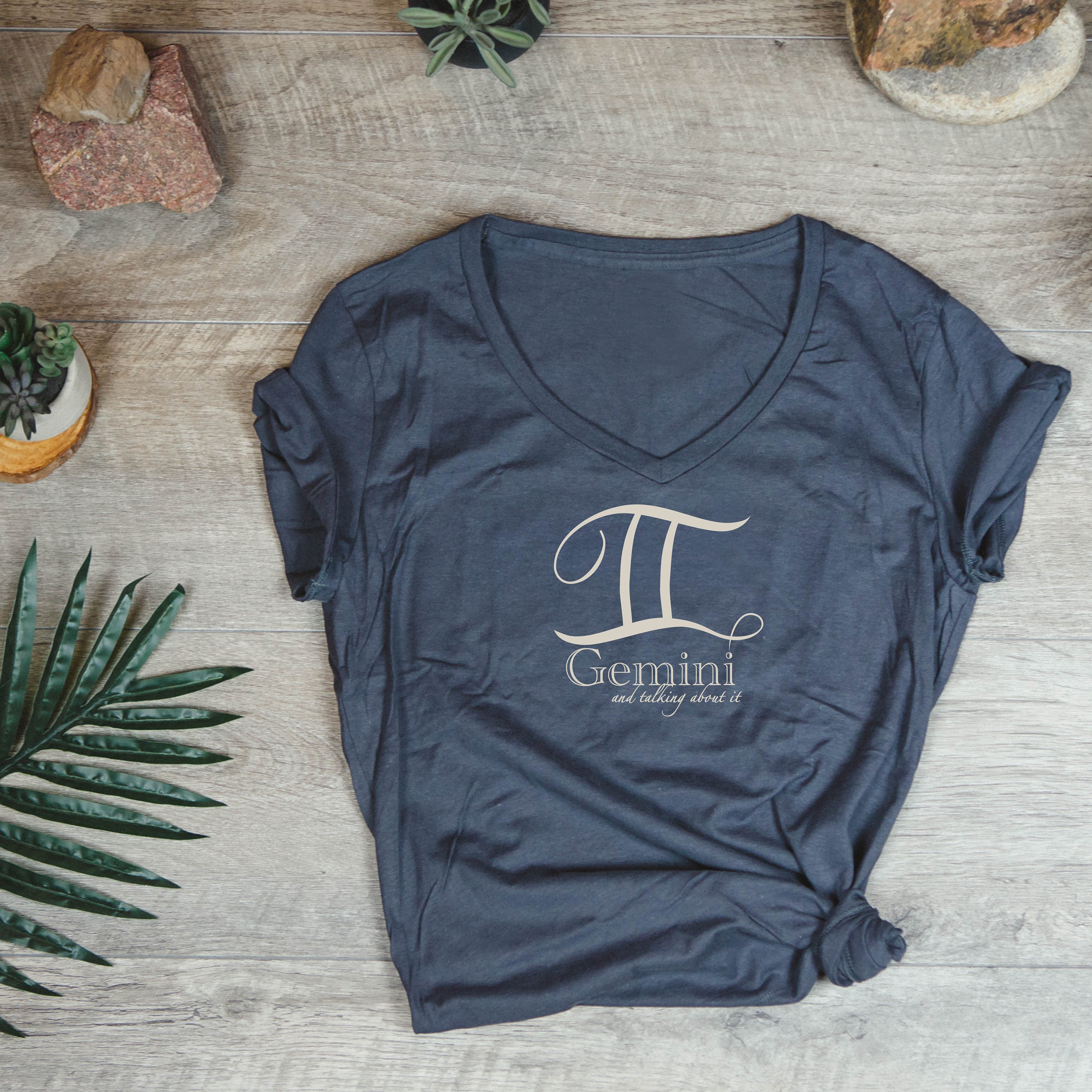 Women's Gemini Sun Astrology T-shirt Ladies/girls Zodiac Birthday ...