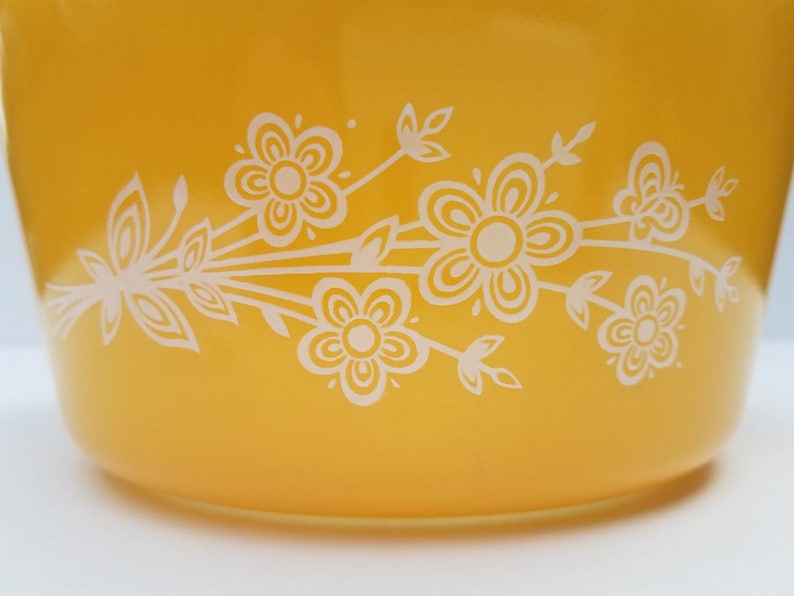 Gold Pyrex Casserole Dish and Lid | Etsy