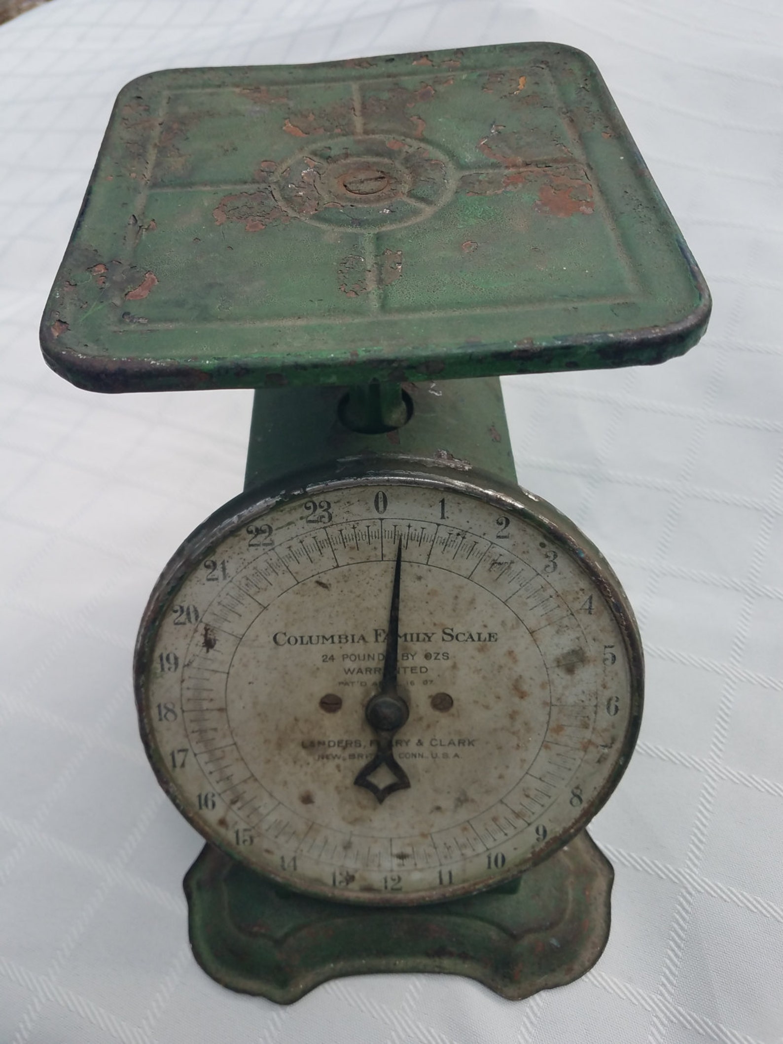 Columbia Family Scale Green and Rusty - Etsy