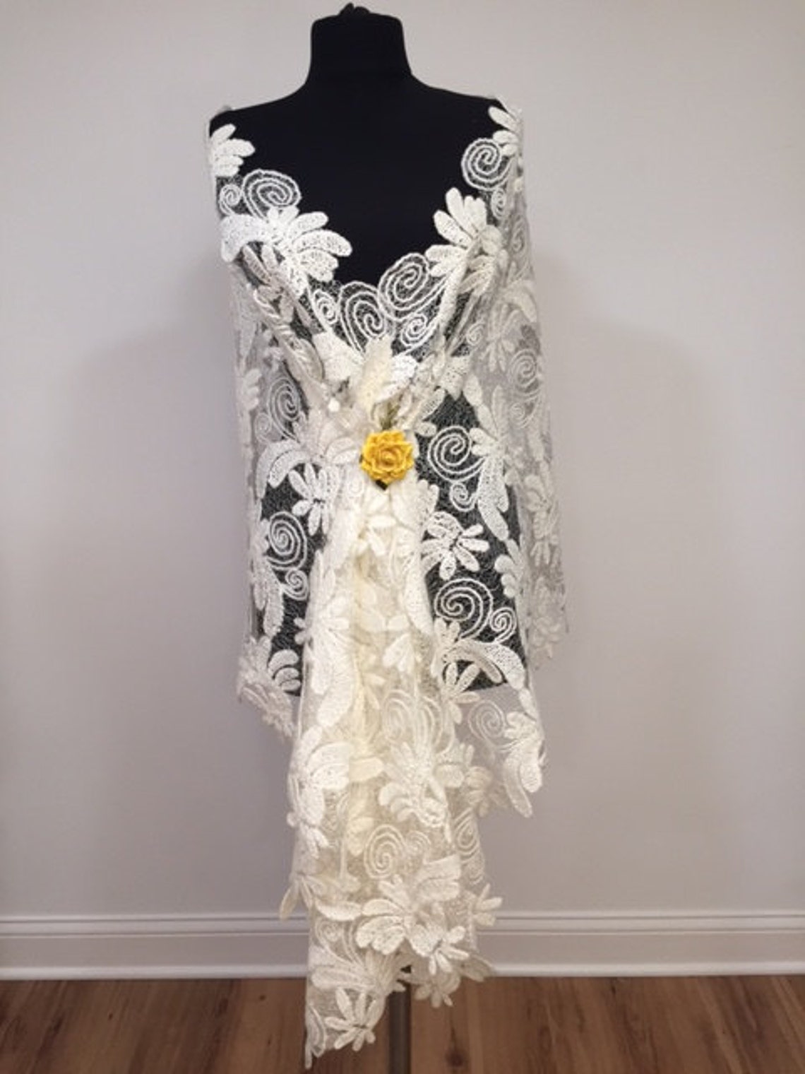 Stunning Wool Lace White Shawl, Tulle and Wool Shawl, Embroidered Shawl ...