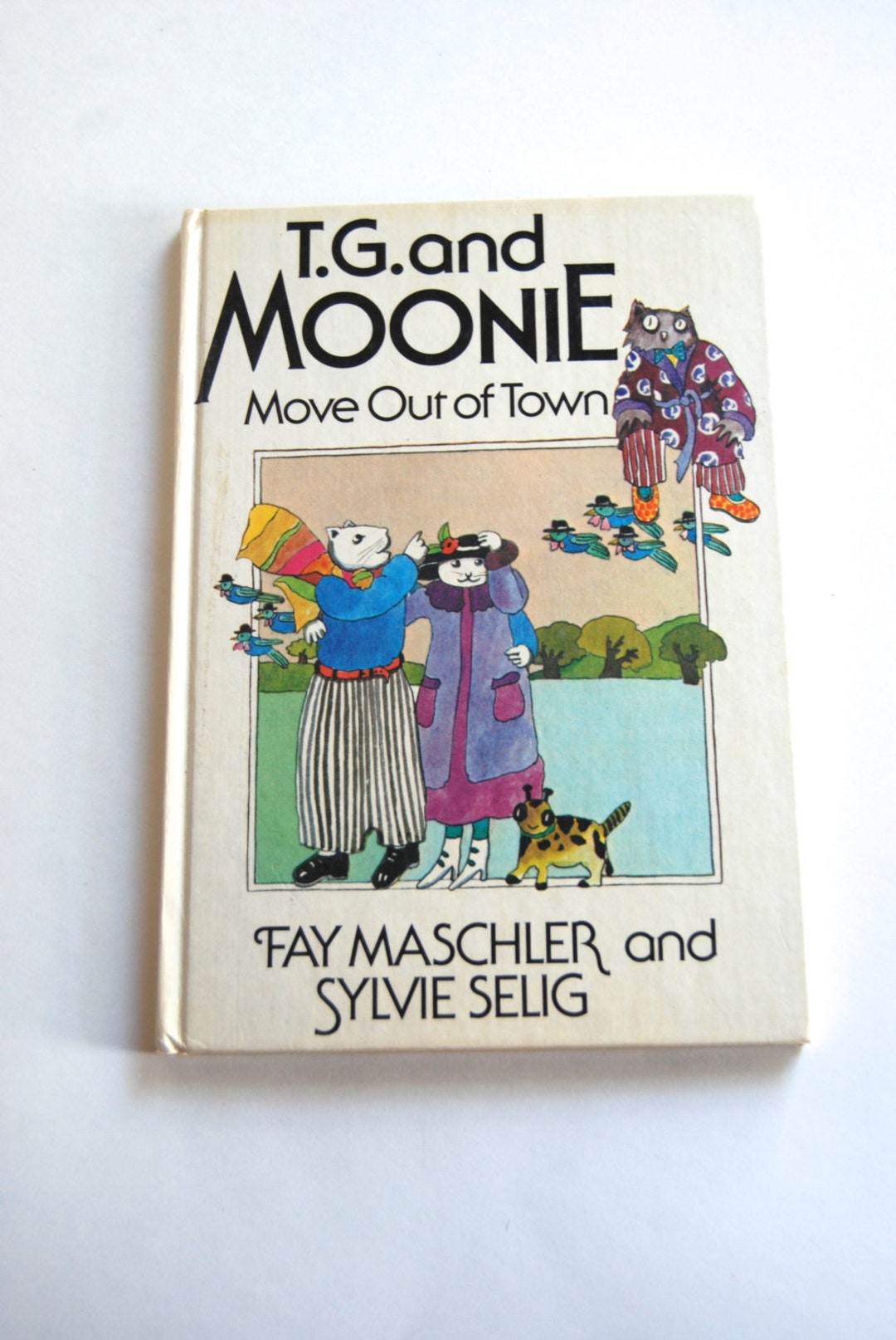 Vintage Children's Book T. G. and Moonie Move Out of Town - Etsy