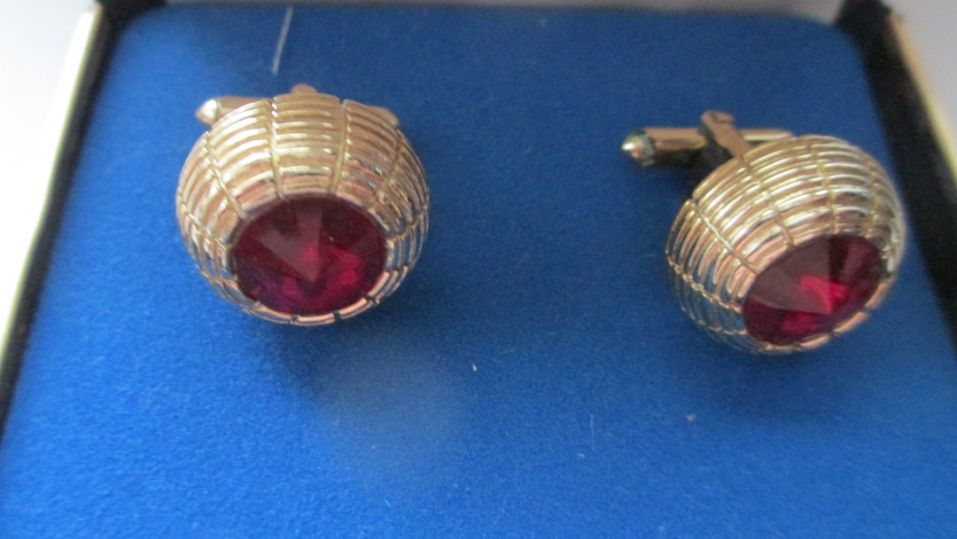 Vintsge SWANK TIVOLI Ruby Cufflinks in Box - Etsy
