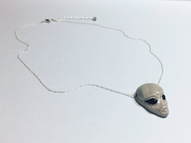 Floating Grey Alien Head Necklace 16-18 Solid - Etsy