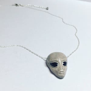Floating Grey Alien Head Necklace 16-18 Solid Sterling Silver Chain ...