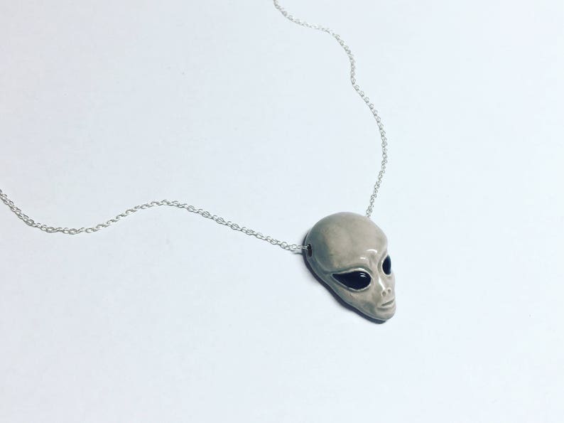 Floating Grey Alien Head Necklace 16-18 Solid - Etsy