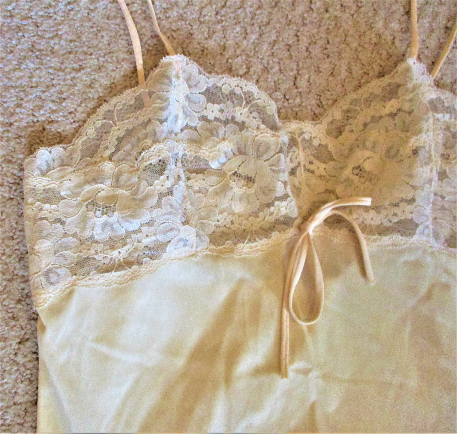 Vintage Formfit Rogers Camisole Top Pale Pink Ivory Lace Size 34 12-14 ...