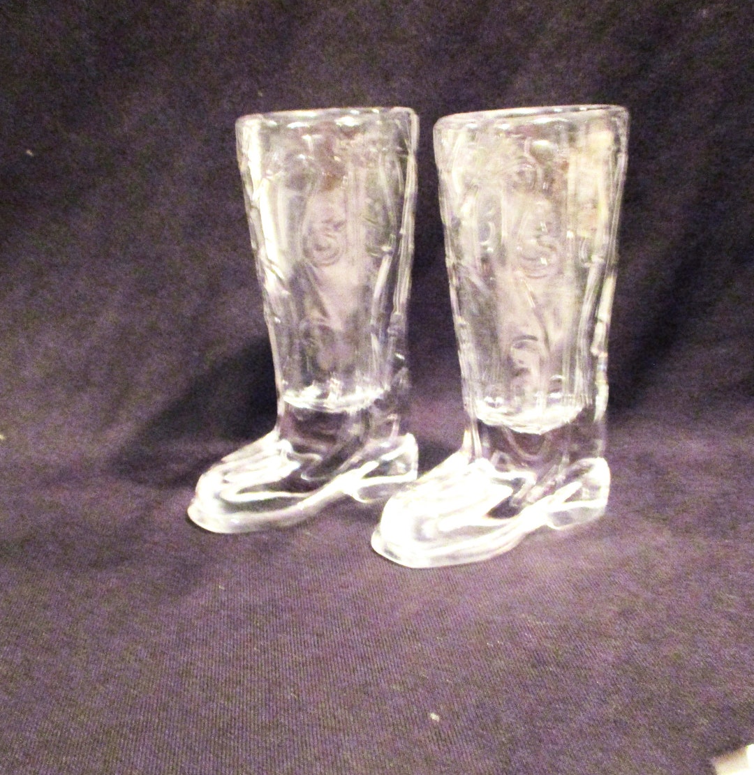 Circleware Kickback Sculpted Cowboy Boot Glass Shot Glasses 1.5 Ounces ...