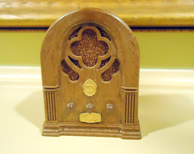 Chadwick Miller Music Box Miniature Radio 1974 Happy Days Are Here ...