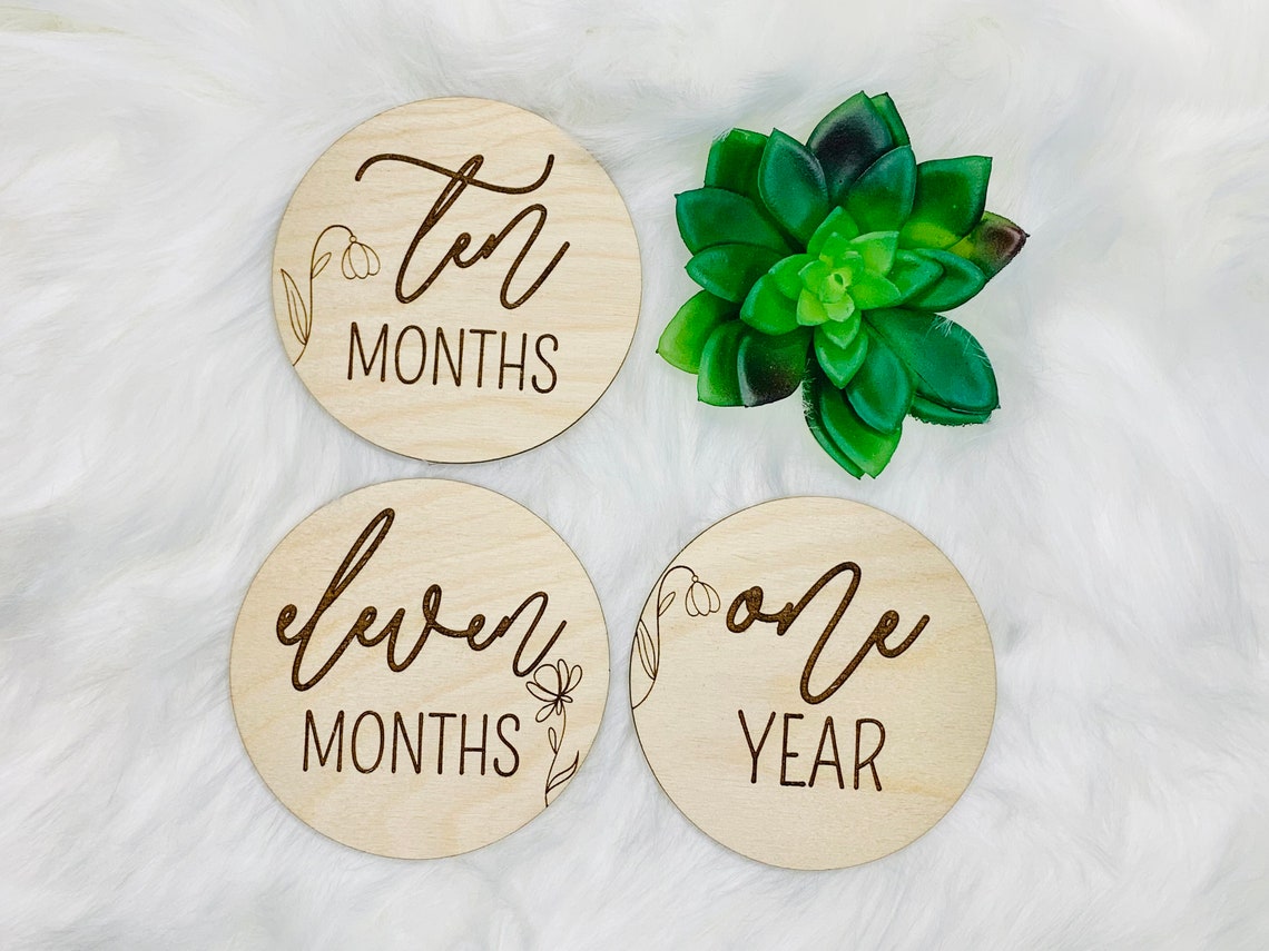 Wooden Baby Monthly Signs, Engraved Wood Month Plaques, First Year ...