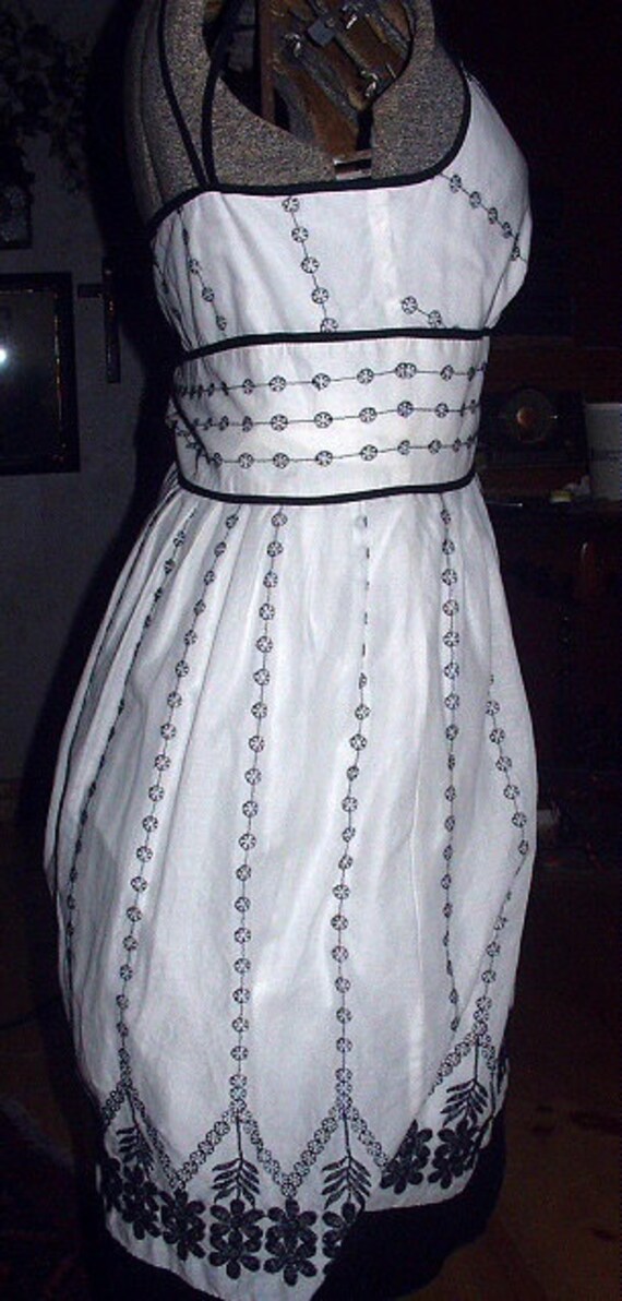 Ann taylor womans white - Gem