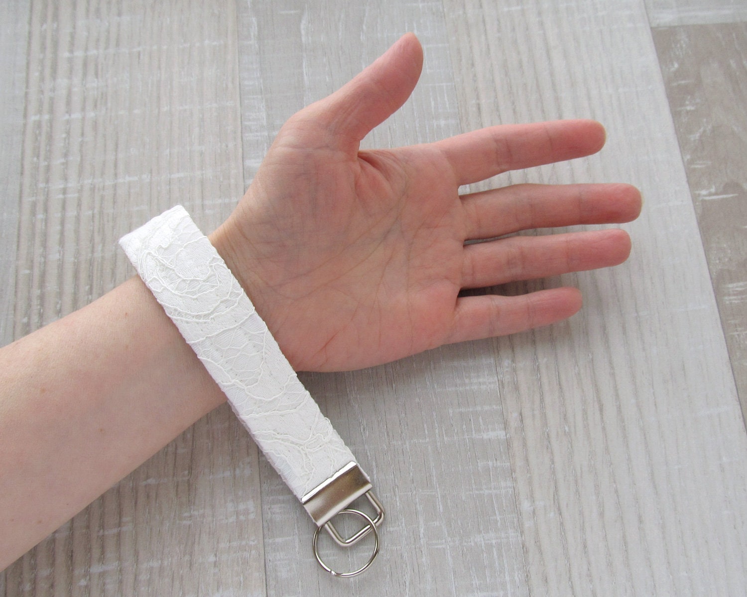 Lace keychain Fabric key fob Wedding favors Lace key chain | Etsy