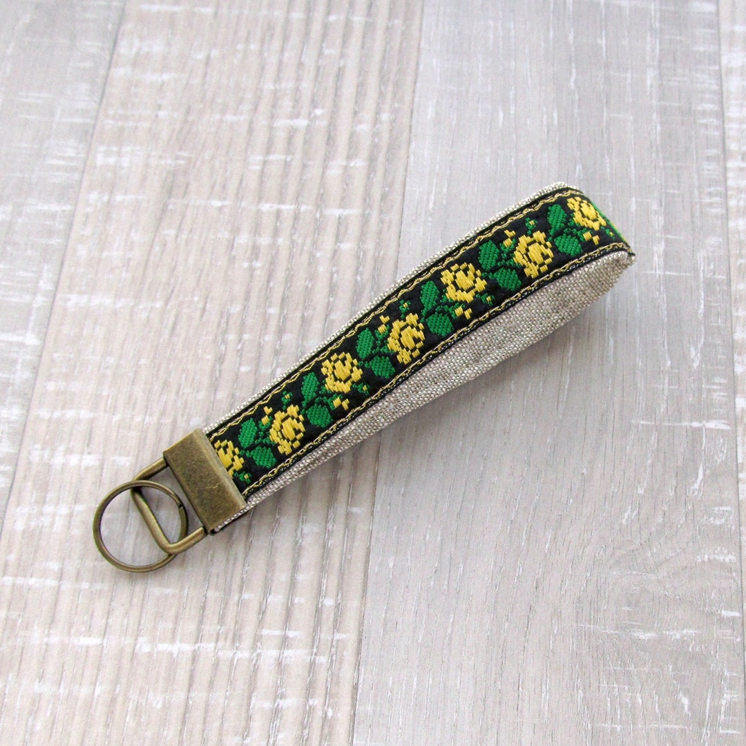 Yellow Roses Keychain, Ethnic Ukrainian Key Fob, Green and Yellow Key ...