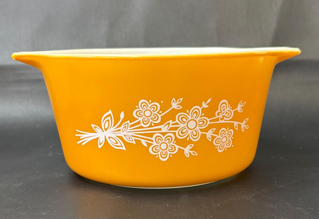 Vintage PYREX 473-B Butterfly Gold 1 QT Casserole Dish Bowl. EUC. - Etsy