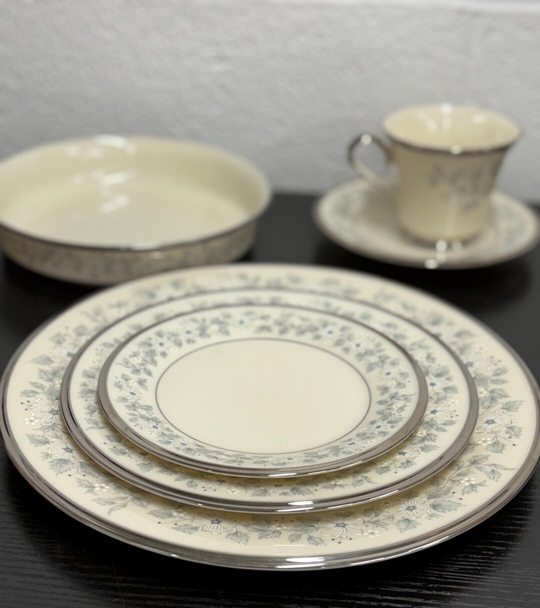 Lenox Windsong Pattern Dinner Porcelain China Service for 8 Plus ...