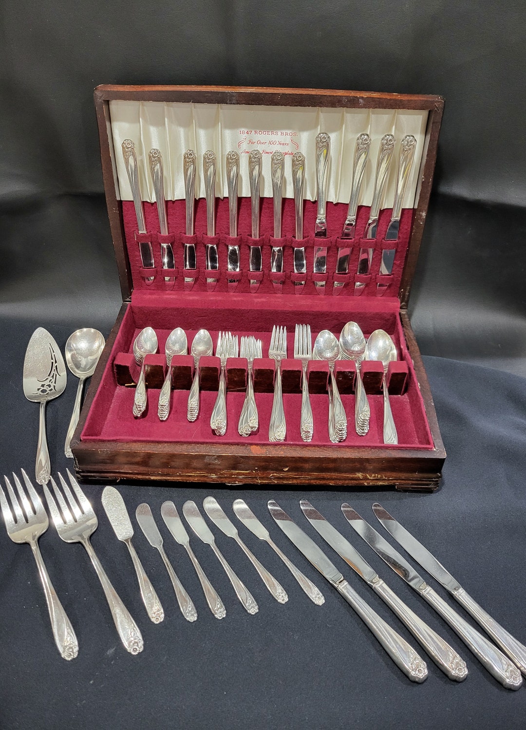 1847 Rogers Bros "daffodil " Silver Plate Flatware, 97 Pieces - Etsy