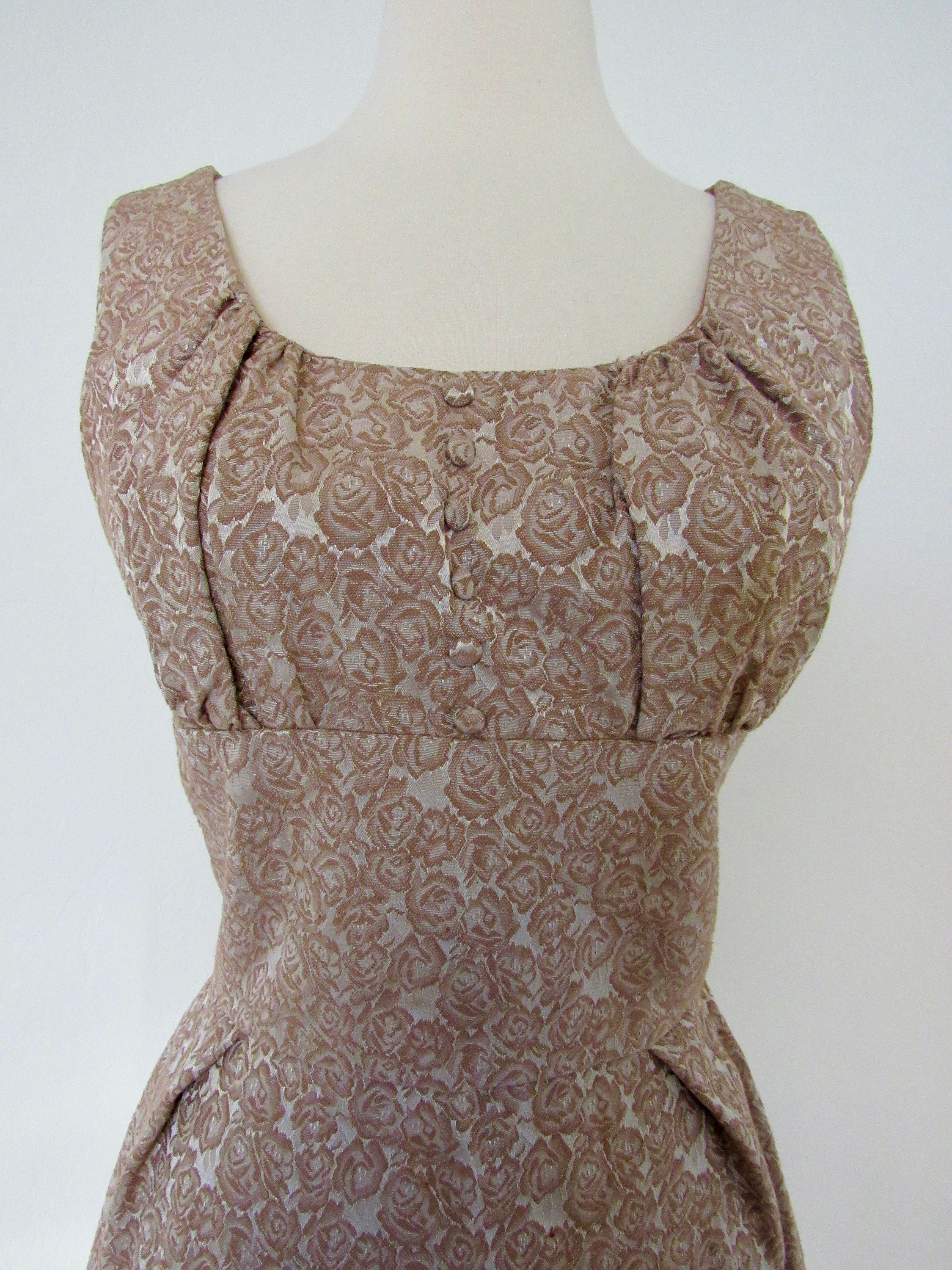 Classic Curve-hugging 1950s Cocoa & Silver Brocade Wiggle - Etsy