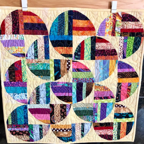 Modern Circle Quilt - Etsy