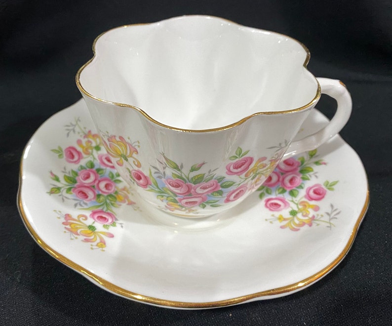 Vintage Shelley Pink Roses and Honeysuckle With Gold Trim Teacup and ...