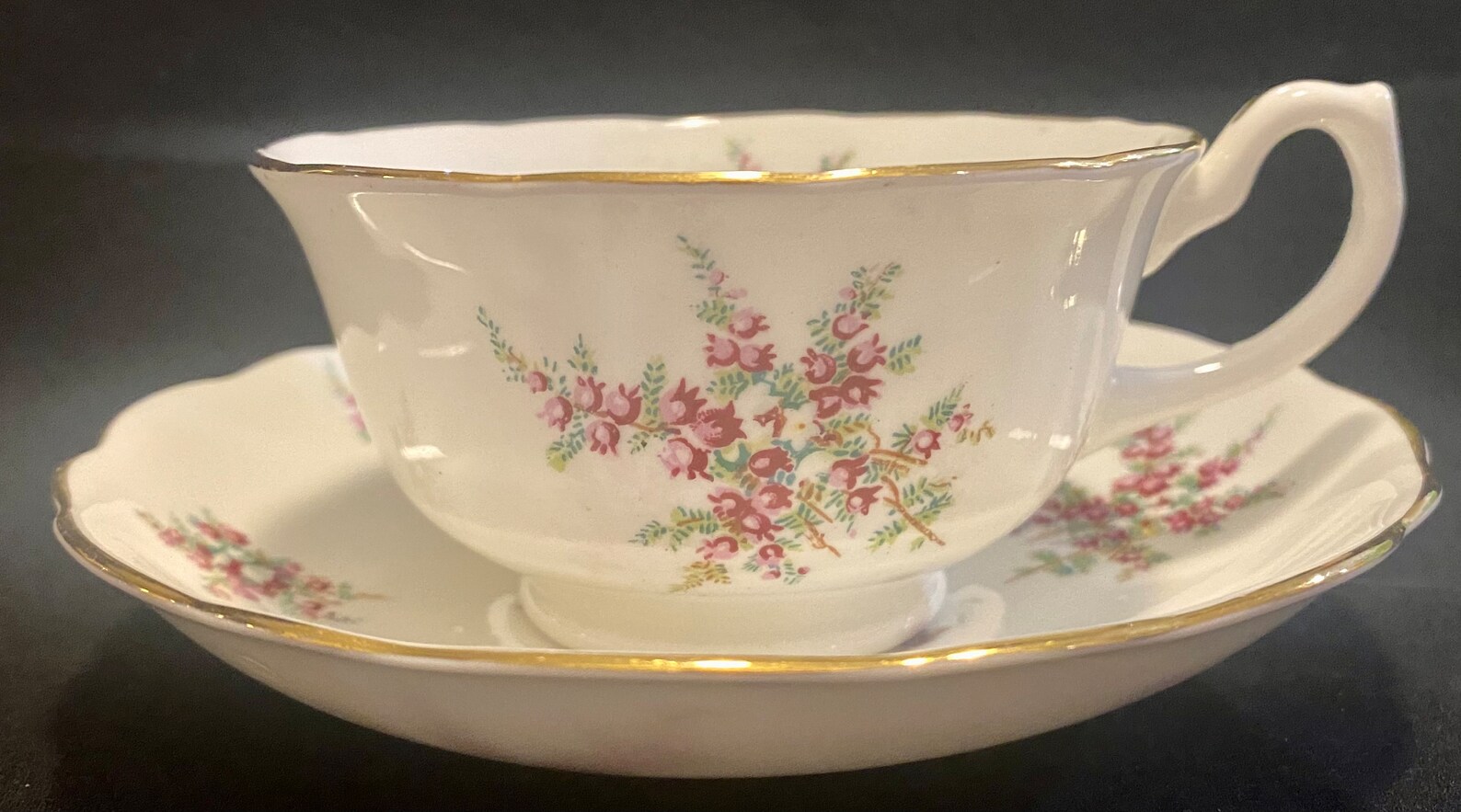 Hammersley Vintage Wide-mouth Cup and Saucer With Cranberries. Vintage ...