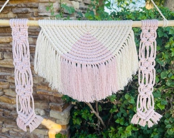 Small Macrame Wall Hanging - Etsy
