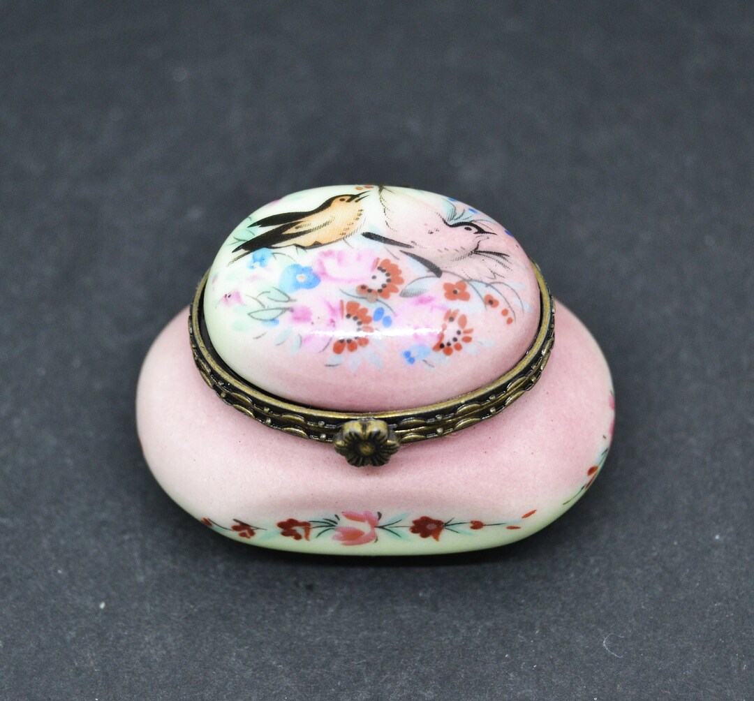 Mini Porcelain Box, Vintage Pillbox, Porcelain Pillbox, Collectible ...