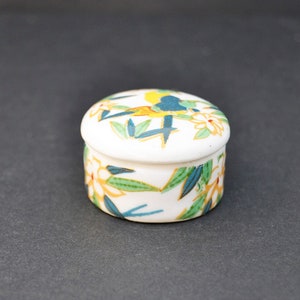 Porcelain Pillbox, Small Box, Round Box, Mini Jewelry Box, Ring Box ...