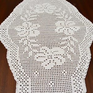 White Table Runner, Crochet Table Runner, White Doily, Crochet Doily ...