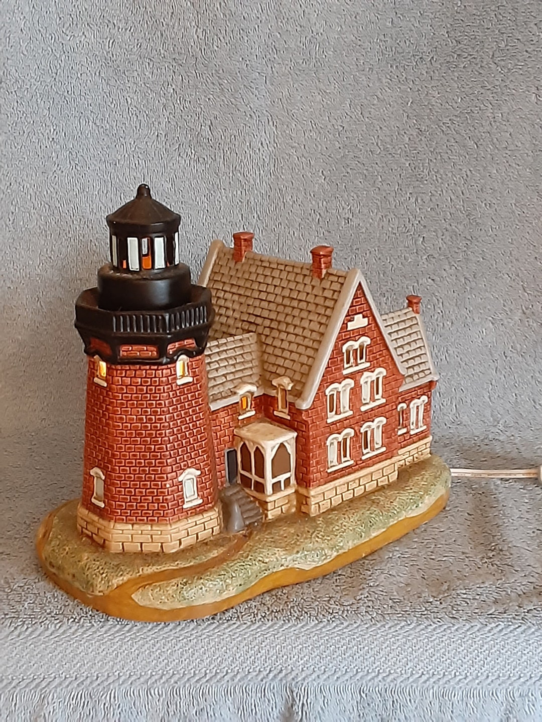 Lefton Lighthouse 1995 Block Island, Southeast Light, RI 1873 Accent ...